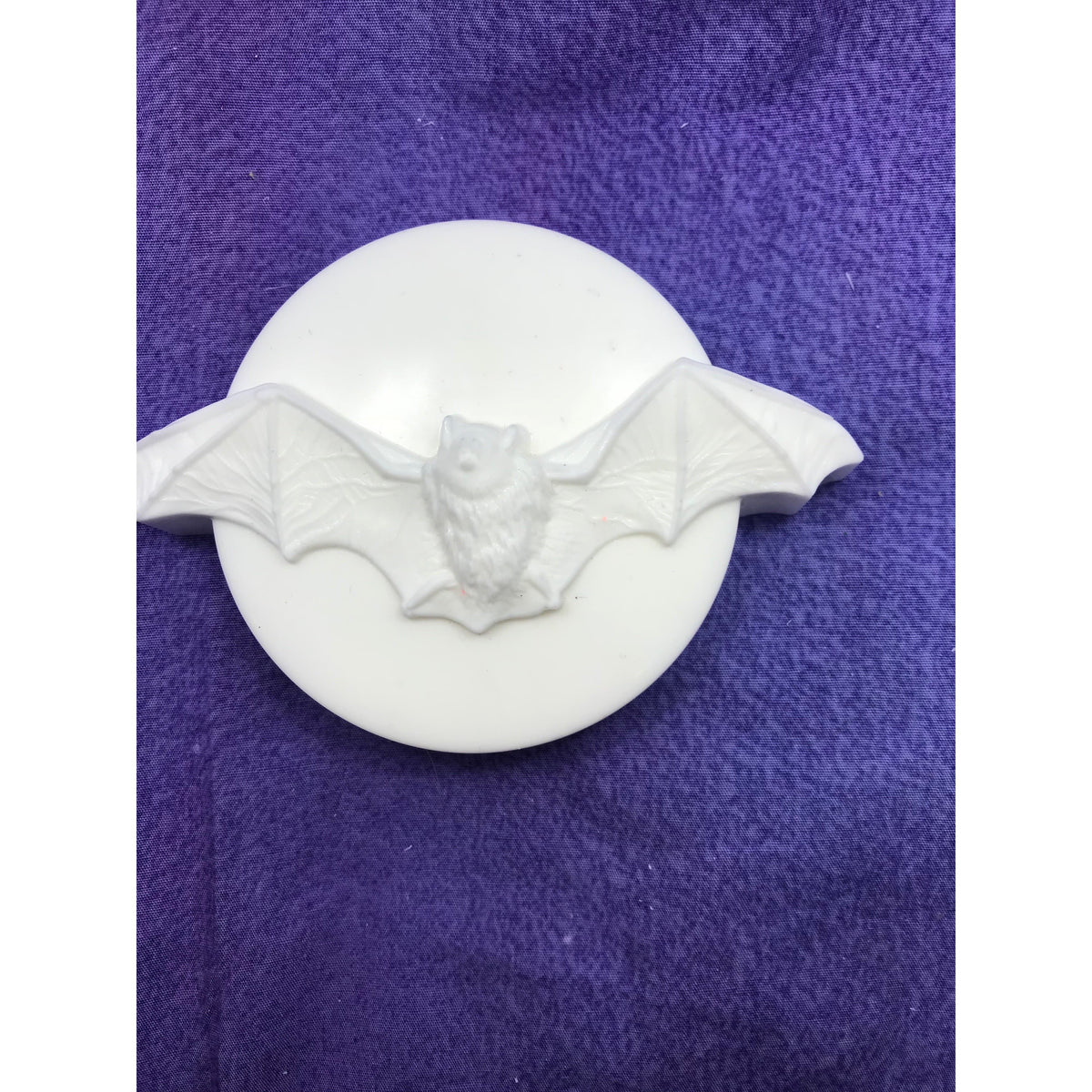 Bat Plastic Hand Mold – Fizz Fairy Krazycolours Inc.