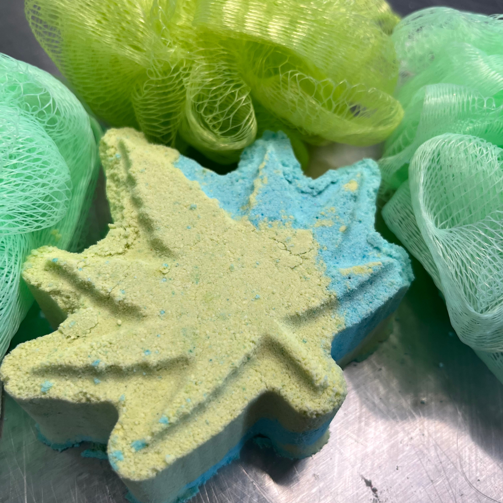 Mary Jane Leaf Plastic Hand Mold – Fizz Fairy Krazycolours Inc.